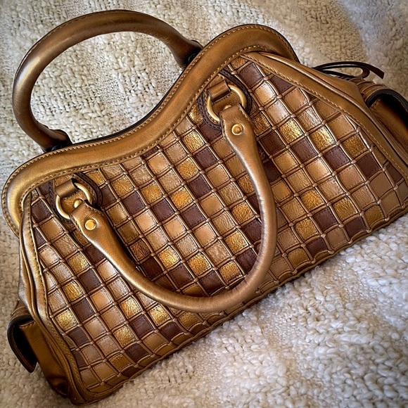 Isabella Fiore | Bags | Isabel Fiore Gold Bronze Mosaic Design Leather ...